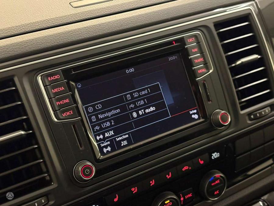 Brūns Volkswagen Multivan 2016 Marijampole, ar dzinēja tilpumu 1.97 L un nobraukumu 194 tūkst. km par 23999 €, foto 14 vietnē AUTOMOTO.COM.LV