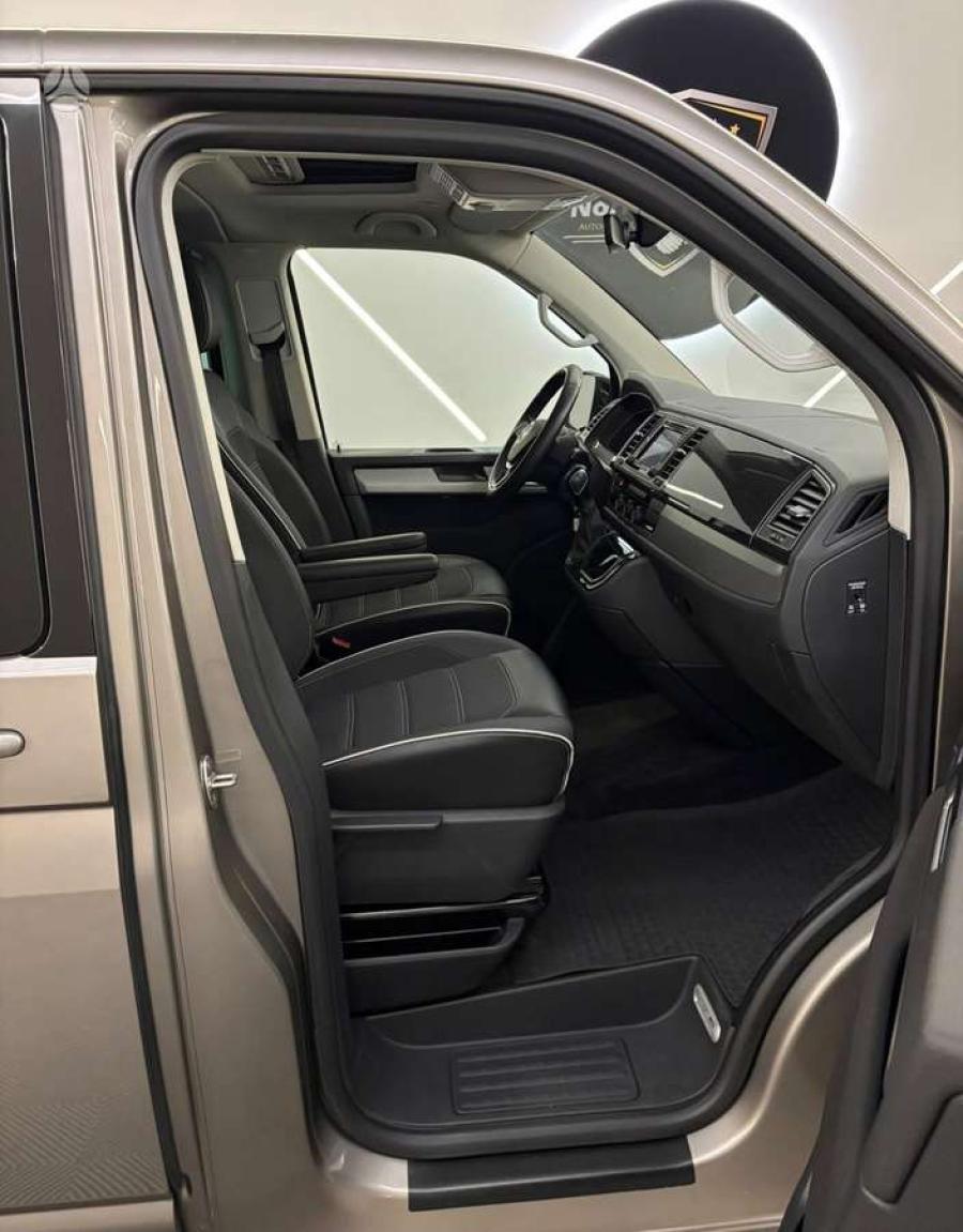 Brūns Volkswagen Multivan 2016 Marijampole, ar dzinēja tilpumu 1.97 L un nobraukumu 194 tūkst. km par 23999 €, foto 20 vietnē AUTOMOTO.COM.LV