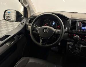 Brūns Volkswagen Multivan 2016 Marijampole, ar dzinēja tilpumu 1.97 L un nobraukumu 194 tūkst. km par 23999 €, foto 21 vietnē AUTOMOTO.COM.LV