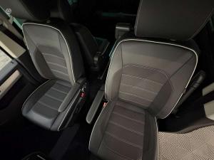 Brūns Volkswagen Multivan 2016 Marijampole, ar dzinēja tilpumu 1.97 L un nobraukumu 194 tūkst. km par 23999 €, foto 25 vietnē AUTOMOTO.COM.LV