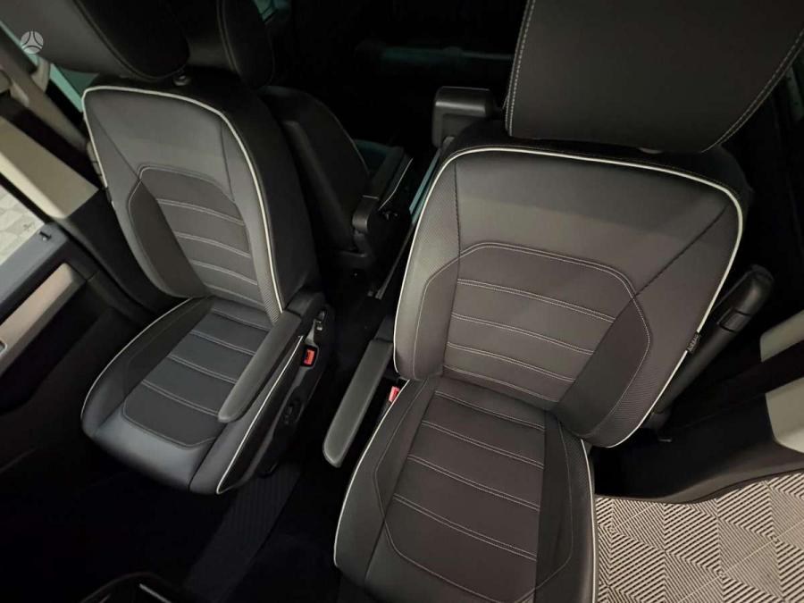 Brūns Volkswagen Multivan 2016 Marijampole, ar dzinēja tilpumu 1.97 L un nobraukumu 194 tūkst. km par 23999 €, foto 25 vietnē AUTOMOTO.COM.LV