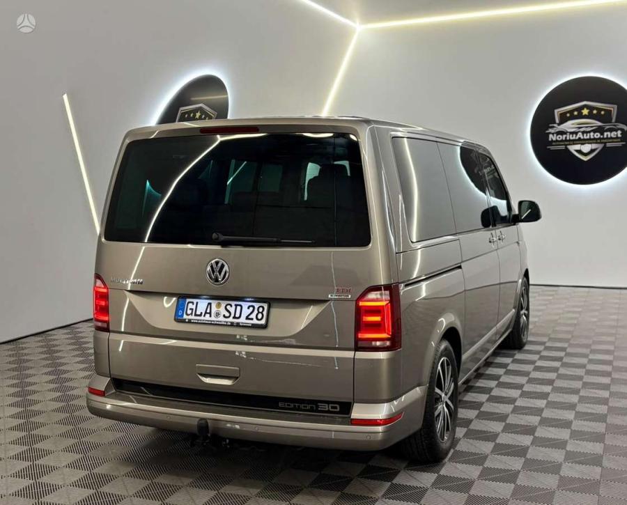 Brūns Volkswagen Multivan 2016 Marijampole, ar dzinēja tilpumu 1.97 L un nobraukumu 194 tūkst. km par 23999 €, foto 29 vietnē AUTOMOTO.COM.LV