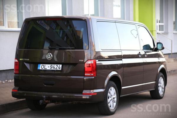 Brown Volkswagen Multivan 2017 in Riga, with an engine capacity of 2.00 L and mileage of 156 thousand km for 23995 €, photo 5 on AUTOMOTO.COM.LV