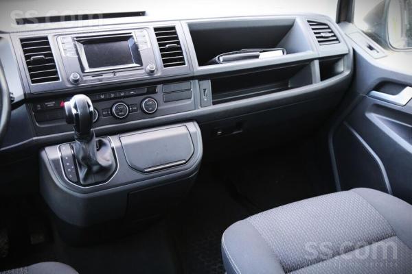 Brown Volkswagen Multivan 2017 in Riga, with an engine capacity of 2.00 L and mileage of 156 thousand km for 23995 €, photo 9 on AUTOMOTO.COM.LV