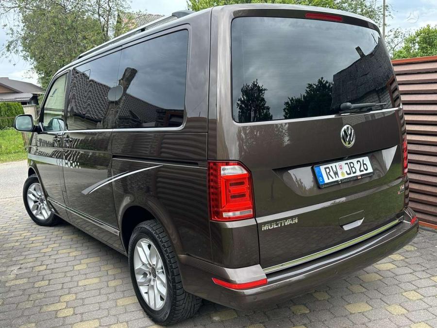Brūns Volkswagen Multivan 2017 Viļņa, ar dzinēja tilpumu 1.97 L un nobraukumu 215 tūkst. km par 27755 €, foto 7 vietnē AUTOMOTO.COM.LV
