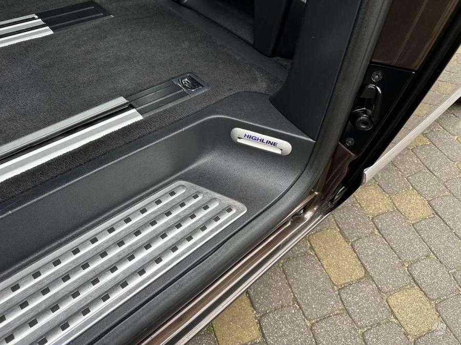 Brūns Volkswagen Multivan 2017 Viļņa, ar dzinēja tilpumu 1.97 L un nobraukumu 215 tūkst. km par 27755 €, foto 18 vietnē AUTOMOTO.COM.LV