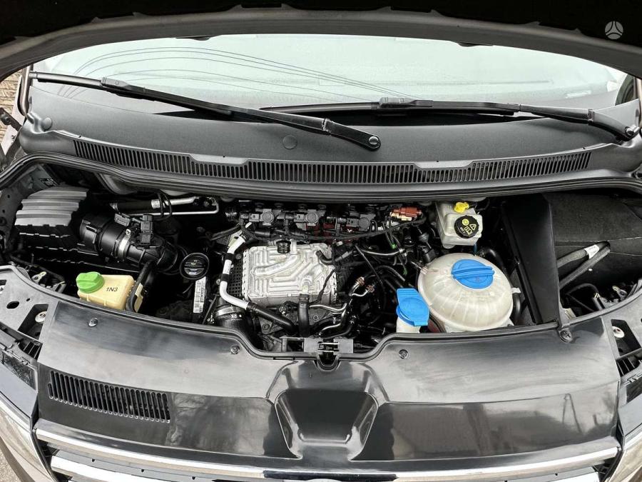 Brūns Volkswagen Multivan 2017 Viļņa, ar dzinēja tilpumu 1.97 L un nobraukumu 215 tūkst. km par 27755 €, foto 26 vietnē AUTOMOTO.COM.LV