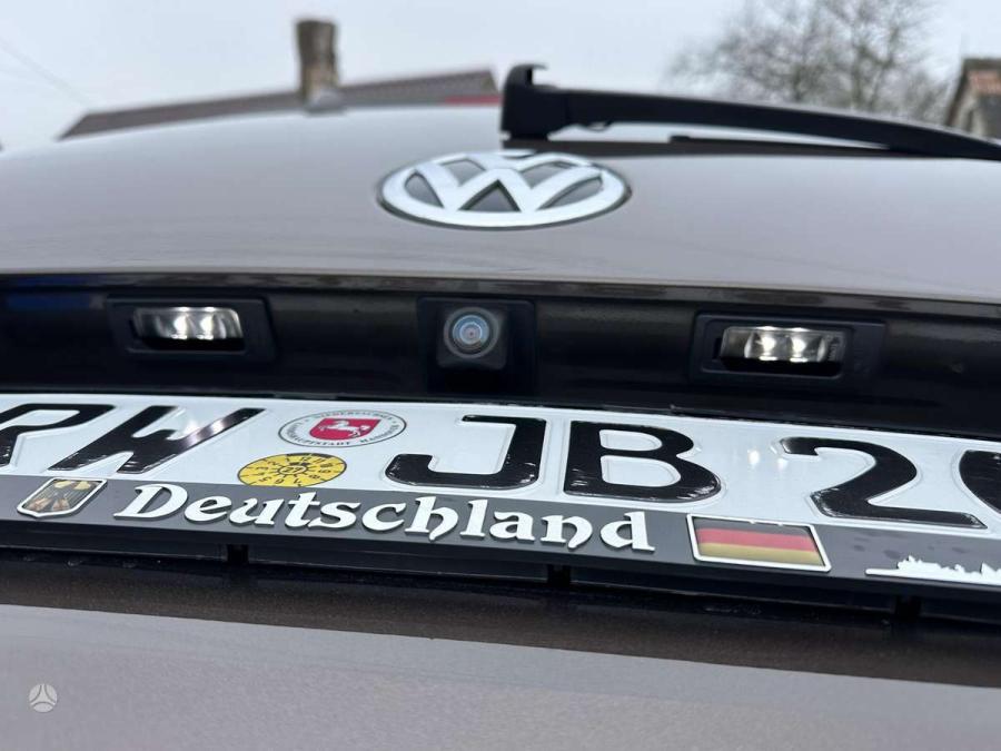Brūns Volkswagen Multivan 2017 Viļņa, ar dzinēja tilpumu 1.97 L un nobraukumu 215 tūkst. km par 27755 €, foto 27 vietnē AUTOMOTO.COM.LV