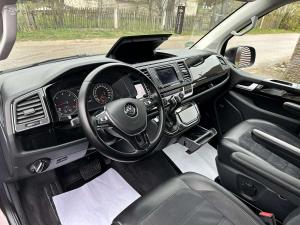 Brūns Volkswagen Multivan 2017 Viļņa, ar dzinēja tilpumu 1.97 L un nobraukumu 215 tūkst. km par 27755 €, foto 33 vietnē AUTOMOTO.COM.LV