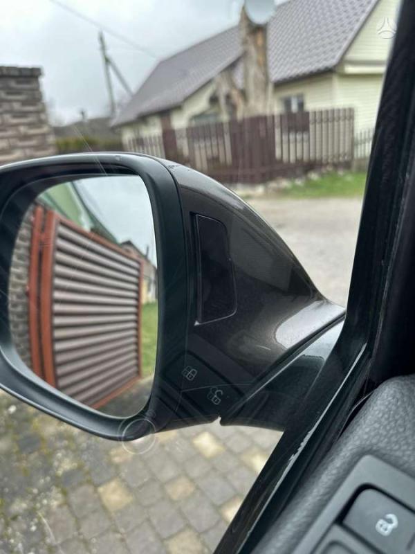 Brūns Volkswagen Multivan 2017 Viļņa, ar dzinēja tilpumu 1.97 L un nobraukumu 215 tūkst. km par 27350 €, foto 11 vietnē AUTOMOTO.COM.LV