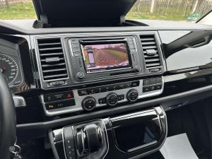 Brown Volkswagen Multivan 2017 in Vilnius, with an engine capacity of 1.97 L and mileage of 215 thousand km for 27350 €, photo 17 on AUTOMOTO.COM.LV