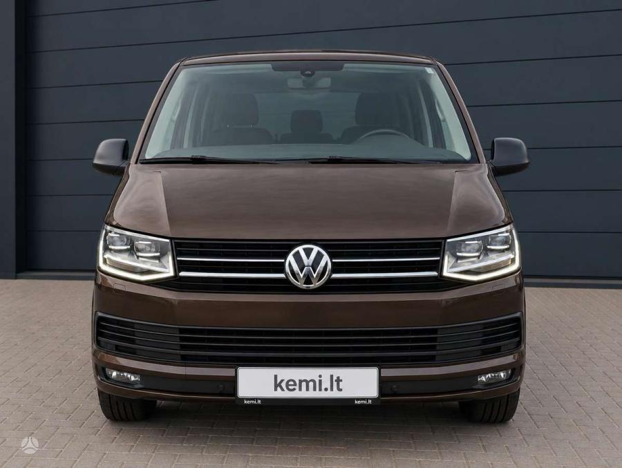 Brown Volkswagen Multivan 2018 in Vilnius, with an engine capacity of 1.97 L and mileage of 191 thousand km for 23990 €, photo 4 on AUTOMOTO.COM.LV