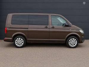Brown Volkswagen Multivan 2018 in Vilnius, with an engine capacity of 1.97 L and mileage of 191 thousand km for 23990 €, photo 5 on AUTOMOTO.COM.LV