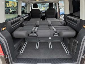 Brown Volkswagen Multivan 2018 in Vilnius, with an engine capacity of 1.97 L and mileage of 191 thousand km for 23990 €, photo 21 on AUTOMOTO.COM.LV