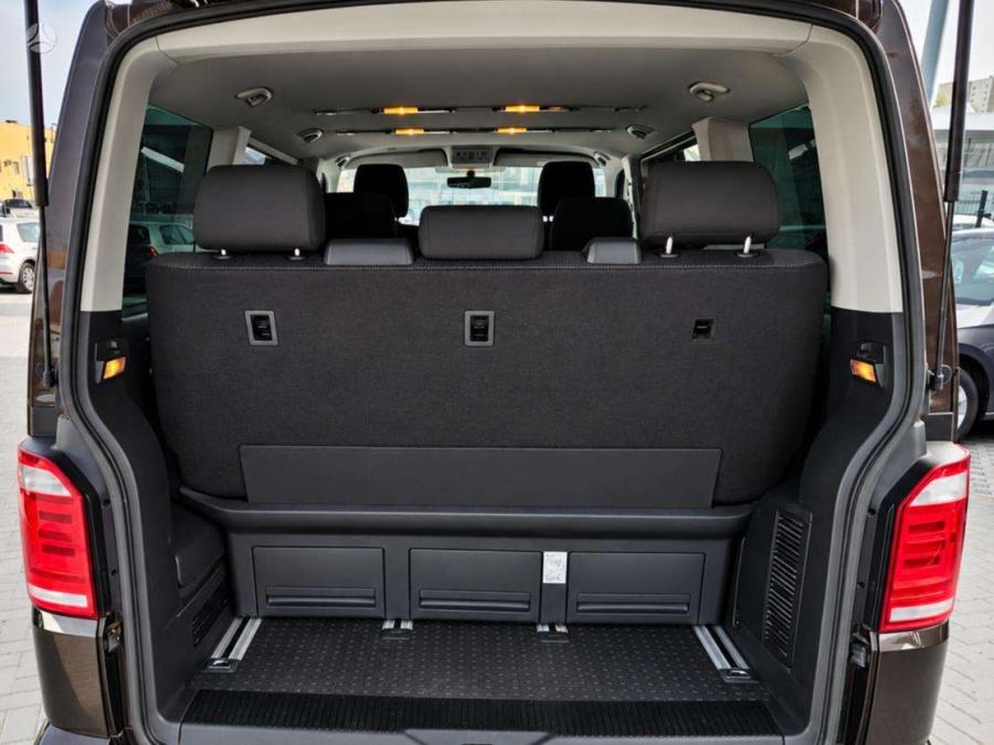 Brown Volkswagen Multivan 2018 in Vilnius, with an engine capacity of 1.97 L and mileage of 191 thousand km for 23990 €, photo 22 on AUTOMOTO.COM.LV