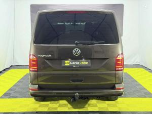 Brown Volkswagen Multivan 2019 in Vilnius, with an engine capacity of 1.97 L and mileage of 135 thousand km for 30950 €, photo 5 on AUTOMOTO.COM.LV