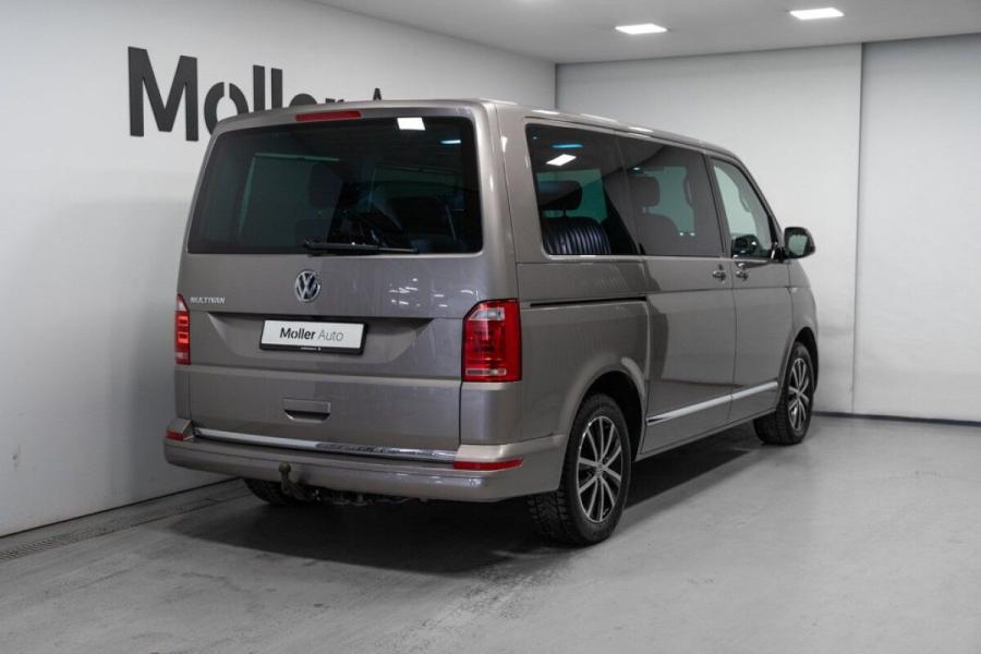 Brūns Volkswagen Multivan 2019 Viļņa, ar dzinēja tilpumu 2.00 L un nobraukumu 131 tūkst. km par 32150 €, foto 6 vietnē AUTOMOTO.COM.LV