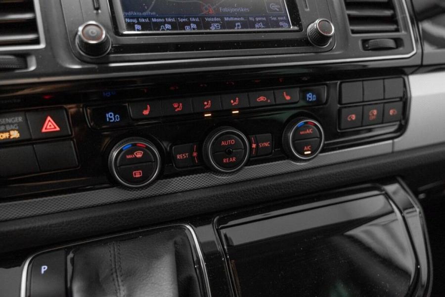 Brūns Volkswagen Multivan 2019 Viļņa, ar dzinēja tilpumu 2.00 L un nobraukumu 131 tūkst. km par 32150 €, foto 21 vietnē AUTOMOTO.COM.LV