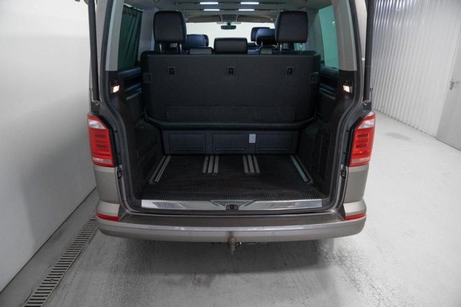 Brūns Volkswagen Multivan 2019 Viļņa, ar dzinēja tilpumu 2.00 L un nobraukumu 131 tūkst. km par 32150 €, foto 26 vietnē AUTOMOTO.COM.LV