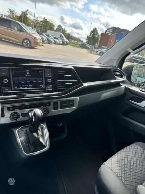 Brown Volkswagen Multivan 2021 in Siauliai, with an engine capacity of 1.97 L and mileage of 91 thousand km for 34900 €, photo 29 on AUTOMOTO.COM.LV