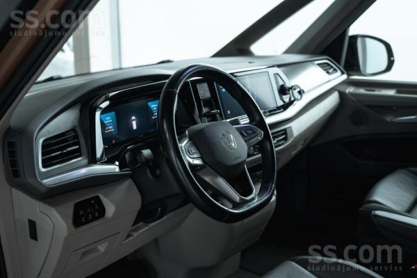 Brūns Volkswagen Multivan 2024 Rīga, ar dzinēja tilpumu 2.00 L un nobraukumu 92 tūkst. km par 45800 €, foto 5 vietnē AUTOMOTO.COM.LV