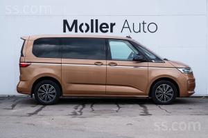 Brūns Volkswagen Multivan 2023 Rīga, ar dzinēja tilpumu 2.00 L un nobraukumu 60 tūkst. km par 48900 €, foto 5 vietnē AUTOMOTO.COM.LV