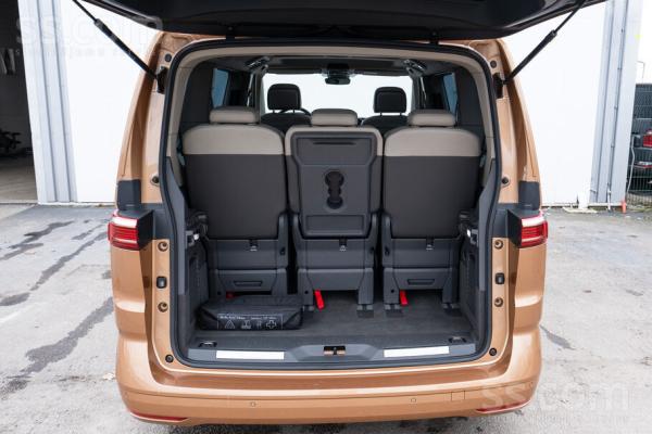 Brūns Volkswagen Multivan 2023 Rīga, ar dzinēja tilpumu 2.00 L un nobraukumu 60 tūkst. km par 48900 €, foto 10 vietnē AUTOMOTO.COM.LV