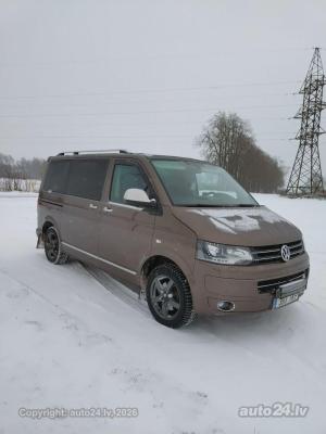Brūns Volkswagen Multivan 2014 Tallina, ar dzinēja tilpumu 2.00 L un nobraukumu 518 tūkst. km par 14200 €, foto  vietnē AUTOMOTO.COM.LV