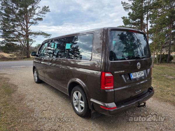 Brūns Volkswagen Multivan 2017 Tallina, ar dzinēja tilpumu 2.00 L un nobraukumu 270 tūkst. km par 29000 €, foto 2 vietnē AUTOMOTO.COM.LV