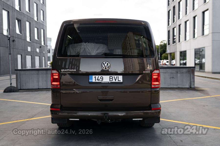 Brūns Volkswagen Multivan 2017 Tallina, ar dzinēja tilpumu 2.00 L un nobraukumu 115 tūkst. km par 37999 €, foto 6 vietnē AUTOMOTO.COM.LV