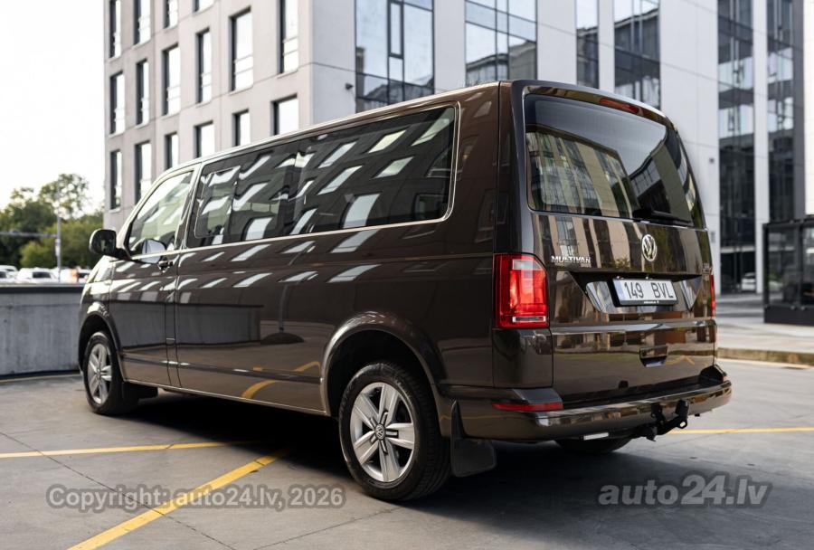 Brūns Volkswagen Multivan 2017 Tallina, ar dzinēja tilpumu 2.00 L un nobraukumu 115 tūkst. km par 37999 €, foto 7 vietnē AUTOMOTO.COM.LV