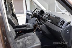 Brūns Volkswagen Multivan 2017 Tallina, ar dzinēja tilpumu 2.00 L un nobraukumu 115 tūkst. km par 37999 €, foto 10 vietnē AUTOMOTO.COM.LV