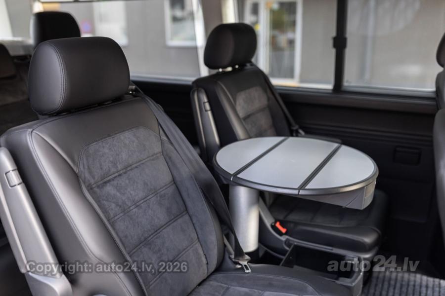 Brūns Volkswagen Multivan 2017 Tallina, ar dzinēja tilpumu 2.00 L un nobraukumu 115 tūkst. km par 37999 €, foto 11 vietnē AUTOMOTO.COM.LV