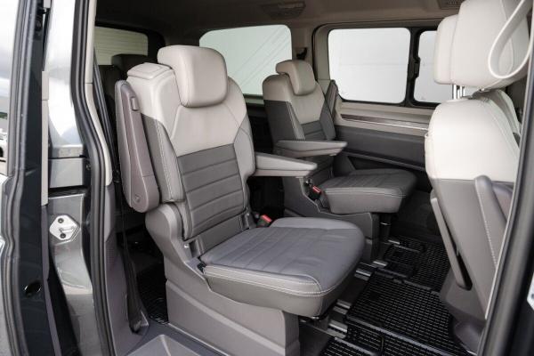 Volkswagen Multivan 2025 in Riga, with an engine capacity of 2.00 L and mileage of 20 thousand km for 59900 €, photo 9 on AUTOMOTO.COM.LV