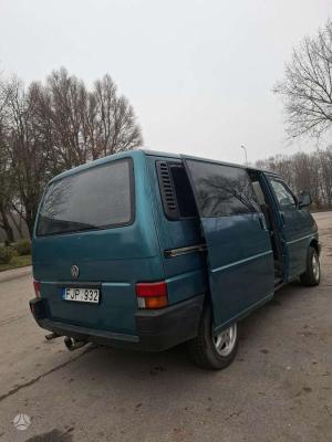 Zaļš Volkswagen Multivan 1994 Klaipėda, ar dzinēja tilpumu 1.90 L un nobraukumu 512 tūkst. km par 2250 €, foto 4 vietnē AUTOMOTO.COM.LV