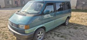 Green Volkswagen Multivan 1996 in Radviliskis, with an engine capacity of 2.37 L and mileage of 462 thousand km for 2900 €, photo 9 on AUTOMOTO.COM.LV