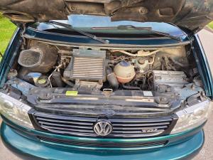 Zaļš Volkswagen Multivan 1996 Mažeikiai, ar dzinēja tilpumu 2.50 L un nobraukumu 234 tūkst. km par 4444 €, foto 10 vietnē AUTOMOTO.COM.LV