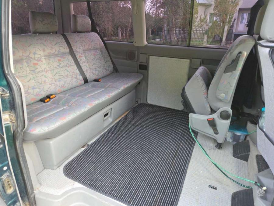 Zaļš Volkswagen Multivan 1996 Mažeikiai, ar dzinēja tilpumu 2.50 L un nobraukumu 234 tūkst. km par 4444 €, foto 14 vietnē AUTOMOTO.COM.LV