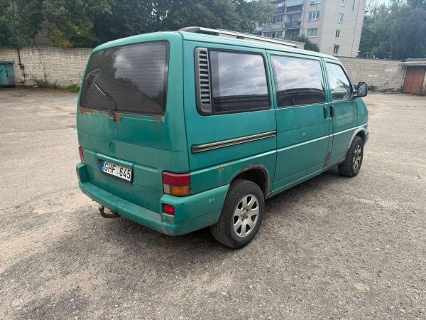 Зеленый Фольксваген Мультиван 1997 в Каунас, объемом двигателя 2.50 л и пробегом 263 тыс. км за 2800 €, фото 5 на AUTOMOTO.COM.LV
