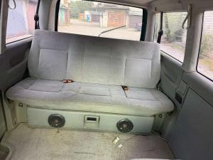 Green Volkswagen Multivan 1997 in Kaunas, with an engine capacity of 2.50 L and mileage of 263 thousand km for 2800 €, photo 12 on AUTOMOTO.COM.LV