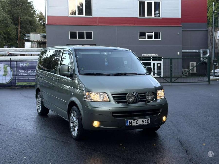 Zaļš Volkswagen Multivan 2004 Viļņa, ar dzinēja tilpumu 1.90 L un nobraukumu 454 tūkst. km par 6750 €, foto 4 vietnē AUTOMOTO.COM.LV