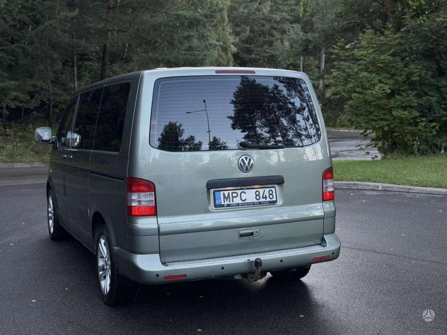 Zaļš Volkswagen Multivan 2004 Viļņa, ar dzinēja tilpumu 1.90 L un nobraukumu 454 tūkst. km par 6750 €, foto 5 vietnē AUTOMOTO.COM.LV