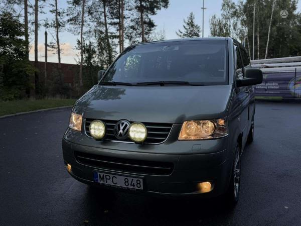 Green Volkswagen Multivan 2004 in Vilnius, with an engine capacity of 1.90 L and mileage of 454 thousand km for 6750 €, photo 8 on AUTOMOTO.COM.LV