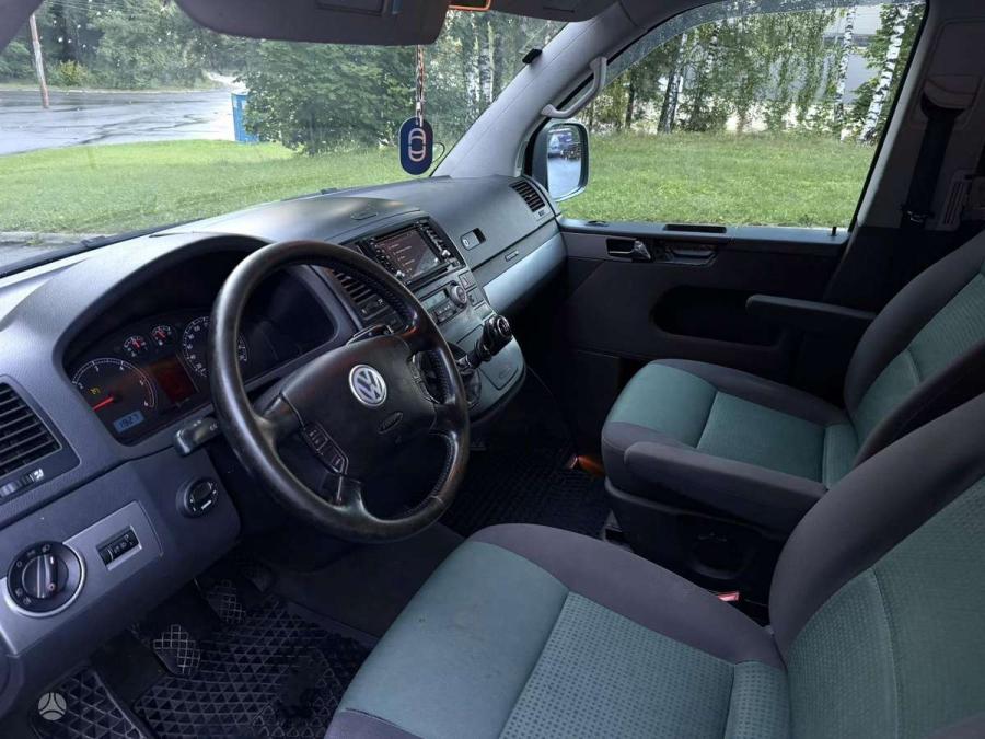 Zaļš Volkswagen Multivan 2004 Viļņa, ar dzinēja tilpumu 1.90 L un nobraukumu 454 tūkst. km par 6750 €, foto 9 vietnē AUTOMOTO.COM.LV