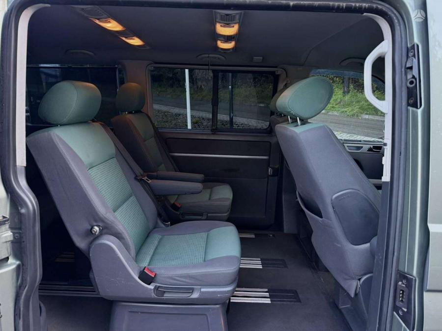 Zaļš Volkswagen Multivan 2004 Viļņa, ar dzinēja tilpumu 1.90 L un nobraukumu 454 tūkst. km par 6750 €, foto 14 vietnē AUTOMOTO.COM.LV