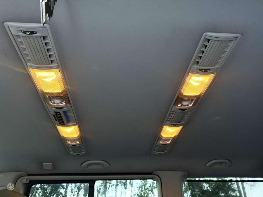 Zaļš Volkswagen Multivan 2004 Viļņa, ar dzinēja tilpumu 1.90 L un nobraukumu 454 tūkst. km par 6750 €, foto 22 vietnē AUTOMOTO.COM.LV