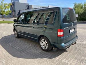 Green Volkswagen Multivan 2008 in Telschi, with an engine capacity of 2.50 L and mileage of 330 thousand km for 5999 €, photo 6 on AUTOMOTO.COM.LV