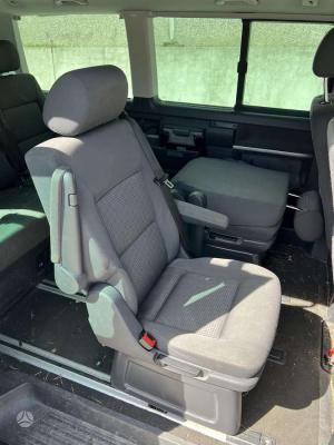 Green Volkswagen Multivan 2008 in Telschi, with an engine capacity of 2.50 L and mileage of 330 thousand km for 5999 €, photo 10 on AUTOMOTO.COM.LV
