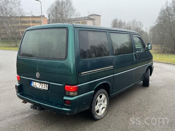 Zaļš Volkswagen Multivan 1996 Cēsis, ar dzinēja tilpumu 2.50 L un nobraukumu 802 tūkst. km par 3250 €, foto 4 vietnē AUTOMOTO.COM.LV