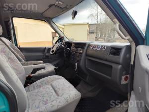 Green Volkswagen Multivan 1996 in Rezekne, with an engine capacity of 2.50 L and mileage of 412 thousand km for 3700 €, photo 10 on AUTOMOTO.COM.LV